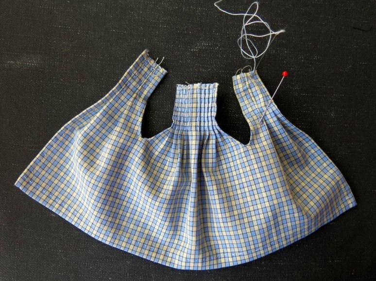 Pleated Pinafore | Quimper Hittys